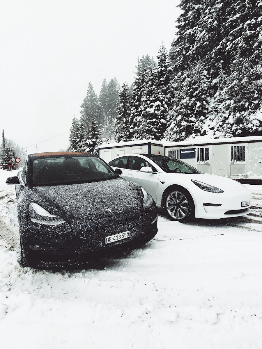 Snow Tires And Electric Cars: How They Work Together || Motorwan